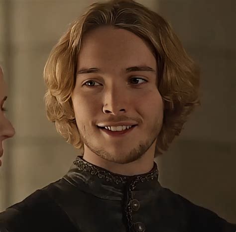 Toby Regbo Reign Toby Regbo Reign Reign Toby Regbo