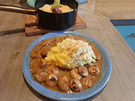 Würstchengulasch Ddr Mit Rostbratwurst Oma