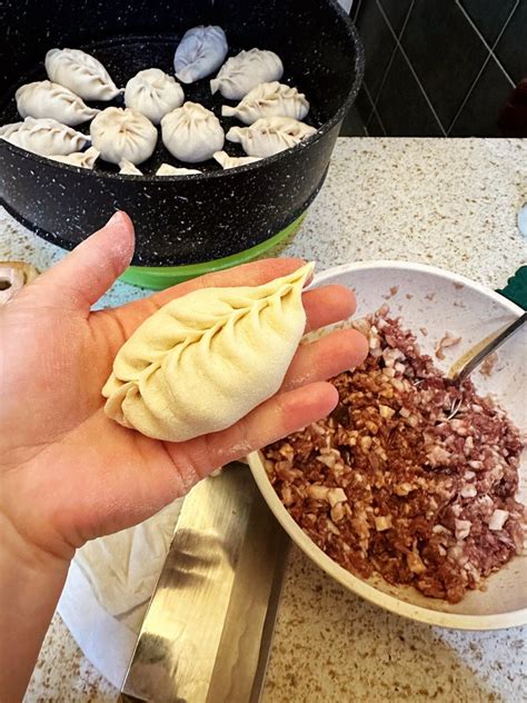 Үзэмчин бүсгүй On Twitter Ээжийнхээ “хулгана бууз” ыг санаад бна Таны нутгаар ийм бууз хийх үү