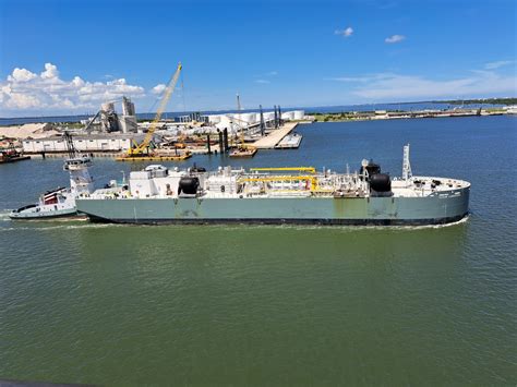lng barge amazing funny and totally awesome cruise photos cruise
