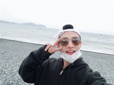 김요넛₊ ˚ ｡˚ ˚☽ ˚₊ On Twitter 바다당 ~ ️ 횽 바다 첨 오는것두 아니고 왜구래