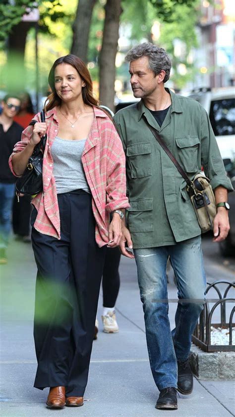 Katie Holmes Lacelebsco