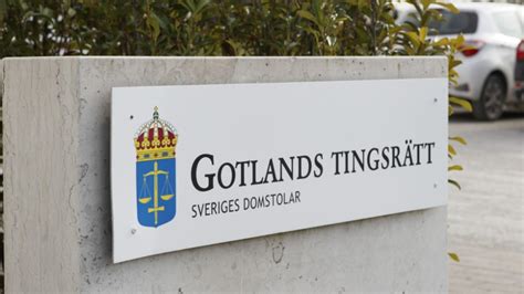 34 åring Misstänks Ha Tvingat Kvinna Till Ett Oralt Samlag