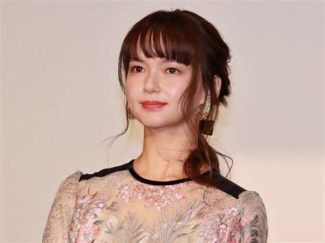 Inilah 12 Artis Jepang Tercantik Salah Satunya Mikako Tabe