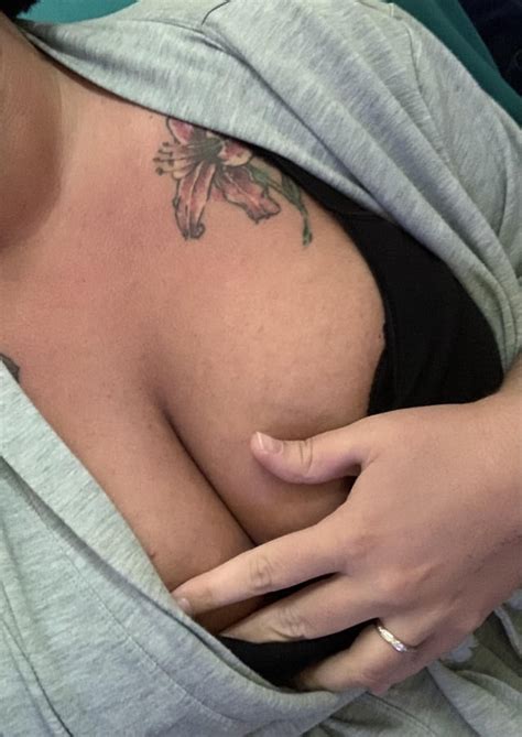 Another Boob Pic Do You Like Rnsfwutah