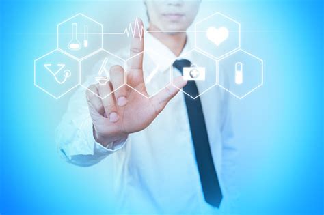 의학 담담의 손으로 작업 현대적인 컴퓨터 인터페이스를 M 의사에 대한 스톡 사진 및 기타 이미지 의사 컴퓨터 모니터 2015년 Istock