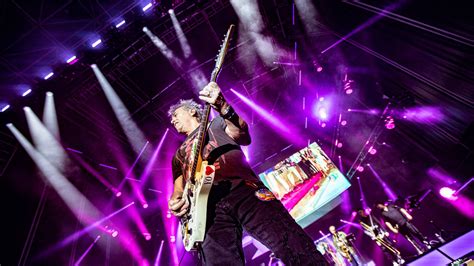 Hombres G Advances On The Road With Its 40th Anniversary Tour Fluge