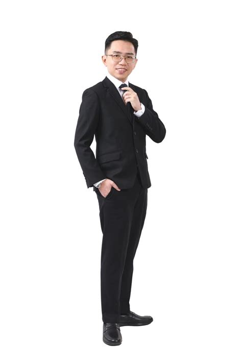 Jonas Full Body Low And Partnerslow And Partners