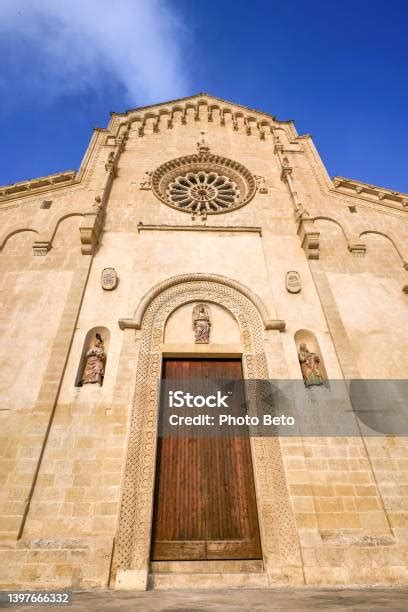 Fasad Duomo Yang Megah Dan Indah Di Kota Tua Matera Yang Dikenal
