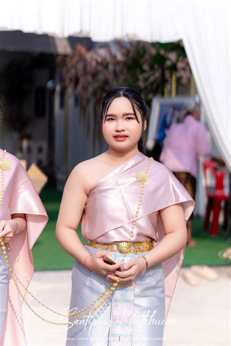 Teeton Teeton 📸 อยากถ่ายรูป วิดีโอ ติดต่อผมได้