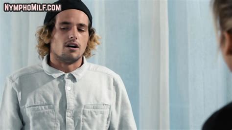 Fucking Cougar On Shower Eporner