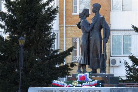 Площадь Борцов Революции в Тюмени (Россия) с фото и отзывами