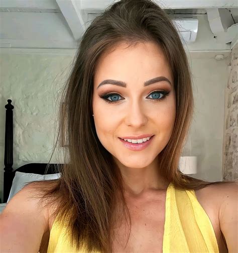 Photo Of Melisa Mendini Without Fotoshopped Rmelisamendiny