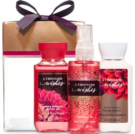 Bath and Body Works (Бас энд Боди Воркс): антисептики, свечи, косметика ...