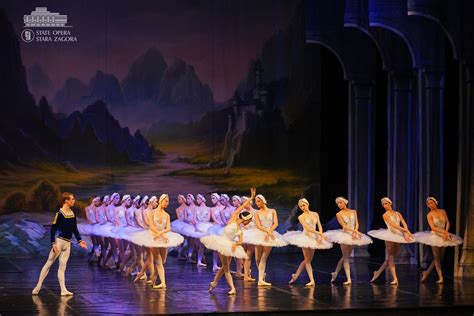 ЛЕБЕДОВО ЕЗЕРО в Пловдив Държавна Опера