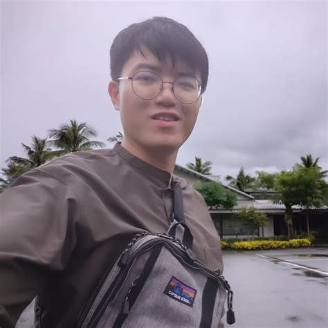 Aaronbest0903 Aaronbest0903 • Threads Say More