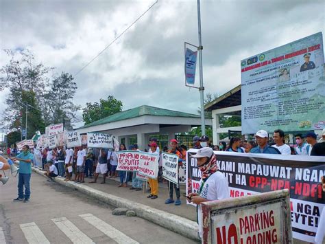 93 Former Cpp Members Mula Sa Leyte Nagbalik Loob Sa Pamahalaan