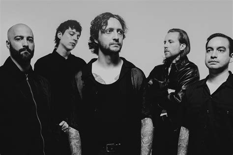 Erra Deelt Nieuwe Single Pale Iris The Heavy Hunt