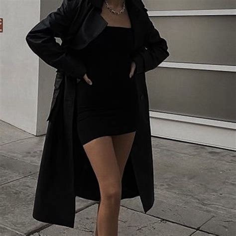 Pin by andrea petráková on nehtíky💅🏻 | Mafia dress, Mafia outfit, All ...
