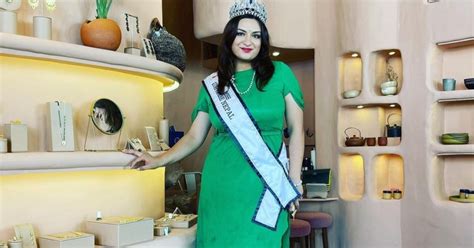 Jane Dipika Garret De Nepal Es La Primera Candidata Talla Plus De