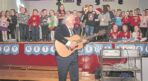 Drumquin Teacher Showered With Affection At Retirement Function We Are Tyrone