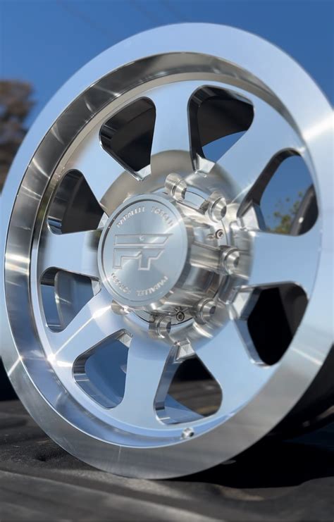 17x9 8 Lug Parallel Forged