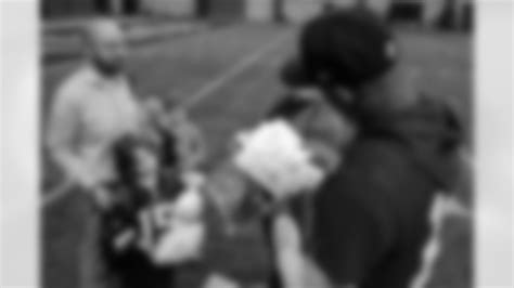 Joshua Dobbs Bonds With Young Girl Raising Awareness About Alopecia