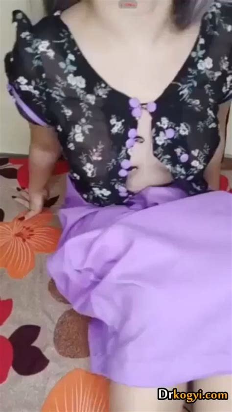 ဖွေးစောက်ဖုတ်ကြော်ငြာ၀င်နေတယ်အပိုင်း ၁ Myanmar Sex Story