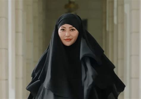 Japanese Former Viral Adult Star Rae Lil Black Embraces Islam Raises