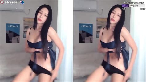 Donggeuran Hot Sexy Dancing