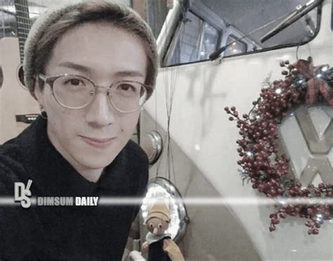 Mirror Dancer Mo Li Kai Yin Attends Christmas Party From