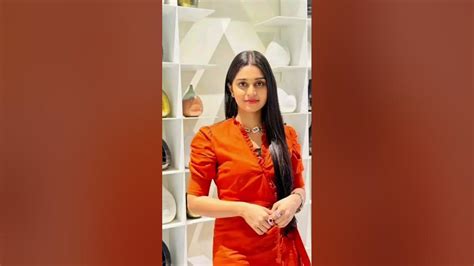 එයා හරි නිහතමානී ️ලස්සනා ගෑනු ළමයෙක් Youtube