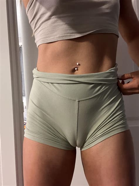 Proof Of How Wet Cameltoes Make Me Watch Until The End R