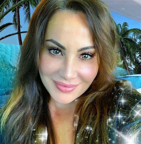 Дарина Павлова се подмлади с 20 години за 4000 долара Информационна агенция ПИК