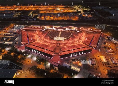 Adele In Muenchen 3 Show Der Europa Konzerte Am 09082024 Auf Dem Freigelaende Der Messe In