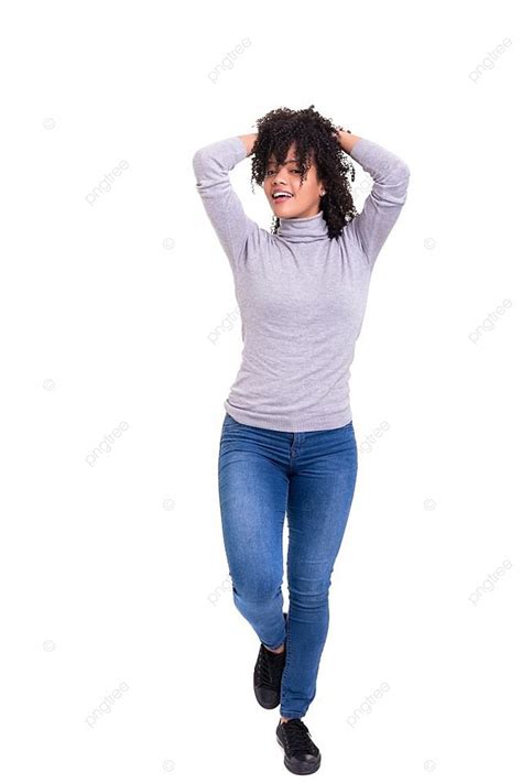 네 제가 팔을 들고 매우 행복한 아프리카 여성의 스튜디오 샷을 찍었습니다 사진 배경 및 무료 다운로드를위한 그림 Pngtree