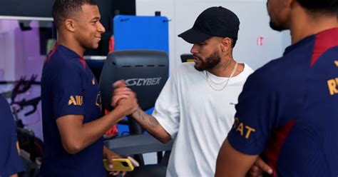 Psg Publicó Las Imágenes De La Despedida Del Plantel A Neymar El Video