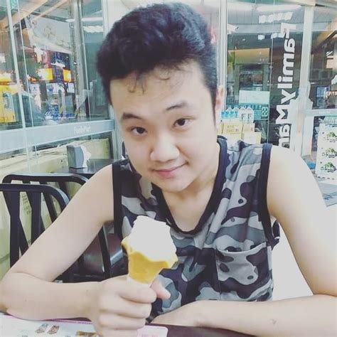 howard shengwei liang threads say more