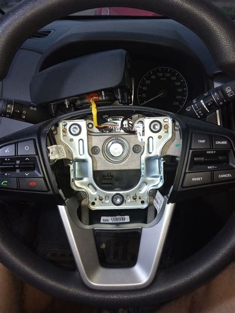 Установка кнопок круиз-контроля — Hyundai Creta (1G), 1,6 л, 2018 года ...
