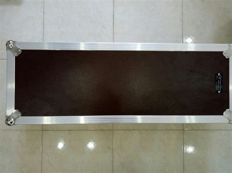 Mua hộp đựng đàn guitar ở đâu THÙNG NHÔM