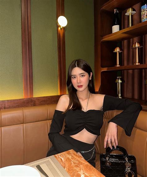 ชาวเน็ตขุดคลิป นุ่น สุทธิภา ยิงคำถามสุดสะเทือนใส่ นิกกี้ ณฉัตร บ้านแตกเพราะหนู จริงไหม