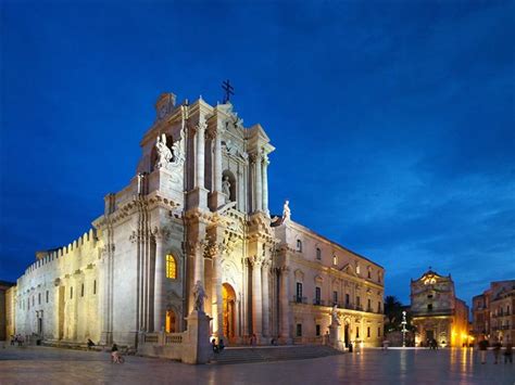 Piazza Duomo Syracuse Cool Places To Visit Sicily Italy Sicily