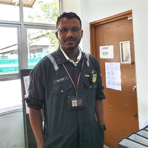 Mohamed Tawfeek Mohammad Rabeek Project Engineer Dialog Group