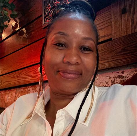 Uta Lady Mavs 𝓗𝓮𝓻𝓮 𝓯𝓸𝓻 𝓽𝓱𝓮 𝓵𝓸𝓷𝓰 𝓱𝓪𝓾𝓵 💯 Shereka Wright Facebook