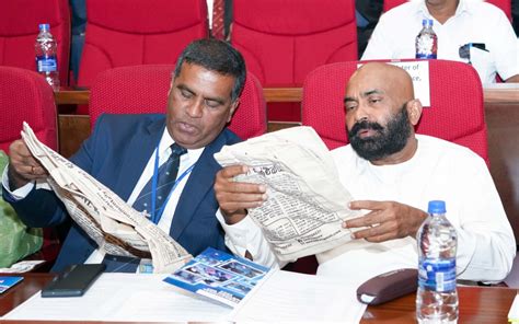 “පෝලිම් යුගය අමතක වෙලා අද ගොඩක් අයට අපි තාම එතනමයි” ඇමැති සියඹලාපිටිය මේ වසරේ වෙන දේ ගැන කියයි