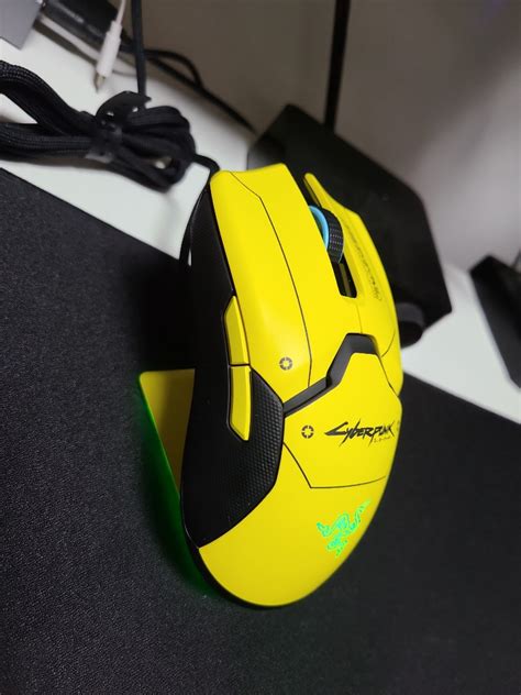 Razer Viper Ultimate Cyberpunk 2077 Edition 電腦＆科技 電腦周邊及配件 電腦滑鼠及相關產品