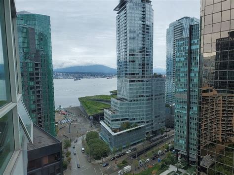 Vancouver Marriott Pinnacle Downtown Hotel Rooms Pictures And Reviews