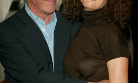 Lisa Hoffman Biography Archives Watch Your Favourite Artists And