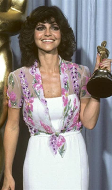 ~ 1979 Sally Field With The Oscar She Won For Her Work In The Film