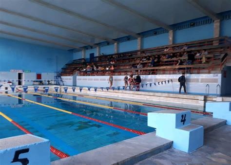 Над 80 ученици участваха в регионалния шампионат по плуване във Враца